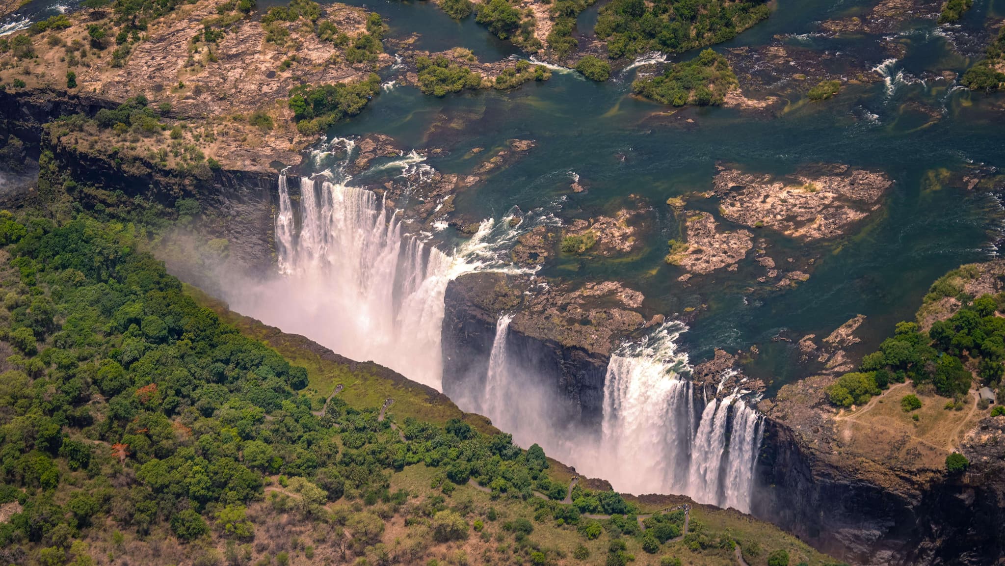 Zimbabwe Travel Guide 2026: Everything You Need to Know